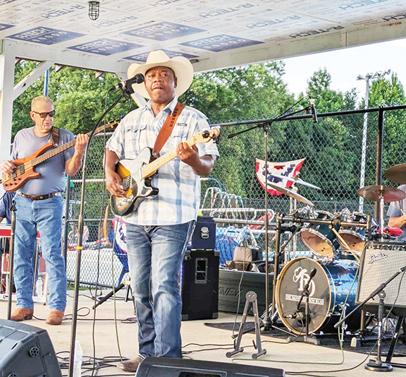 July 4 festival draws big crowds despite afternoon rain | Cherokee ...